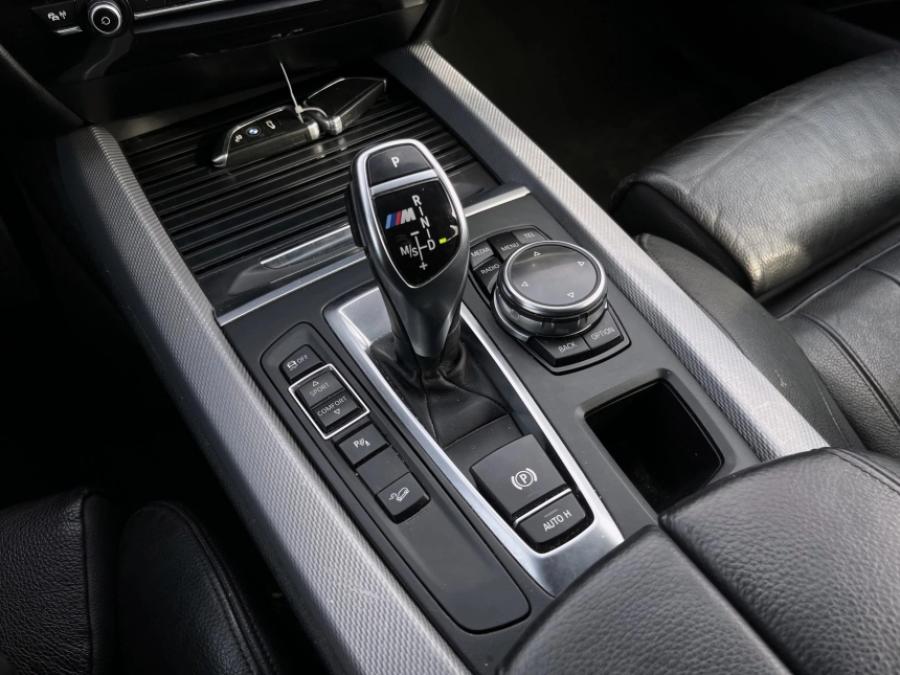 Melns BMW X5 2014 Rīga, ar dzinēja tilpumu 3.00 L un nobraukumu 240 tūkst. km par 25000 €, foto 10 vietnē AUTOMOTO.COM.LV