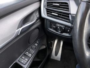 Melns BMW X5 2014 Rīga, ar dzinēja tilpumu 3.00 L un nobraukumu 240 tūkst. km par 25000 €, foto 13 vietnē AUTOMOTO.COM.LV