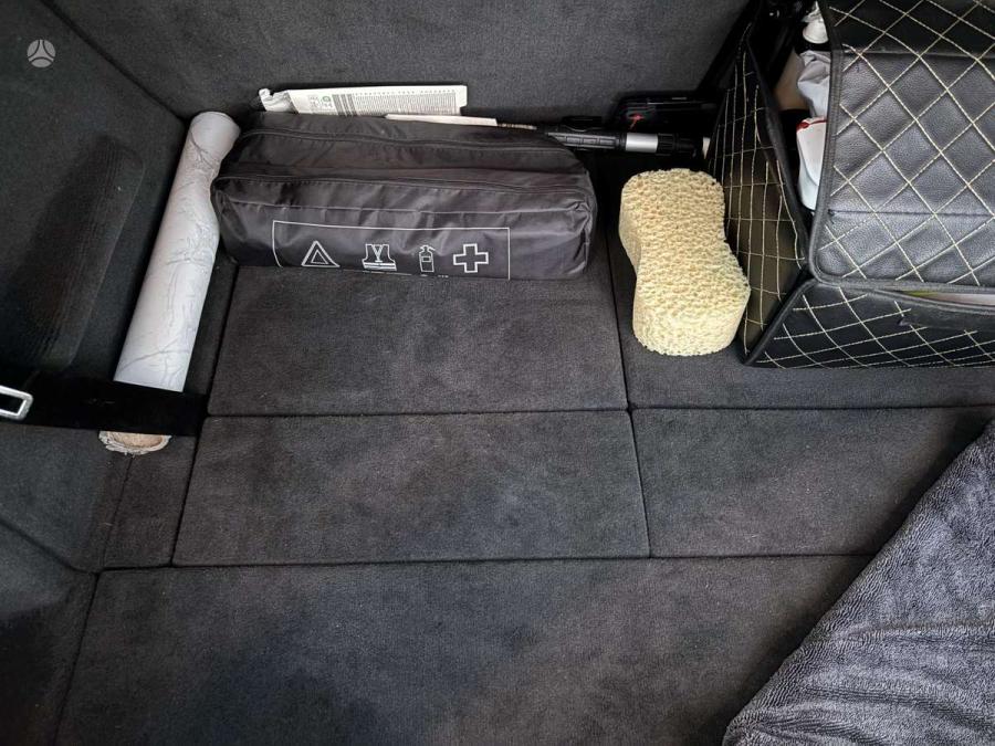 Melns BMW X5 2012 Viļņa, ar dzinēja tilpumu 2.98 L un nobraukumu 328 tūkst. km par 10000 €, foto 13 vietnē AUTOMOTO.COM.LV