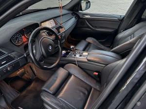 Melns BMW X5 2012 Viļņa, ar dzinēja tilpumu 2.98 L un nobraukumu 328 tūkst. km par 10000 €, foto 18 vietnē AUTOMOTO.COM.LV