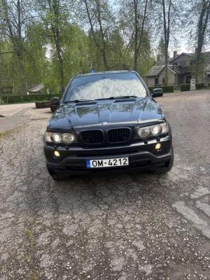 Melns BMW X5 2002 Alūksne, ar dzinēja tilpumu 4.60 L un nobraukumu 246 tūkst. km par 8000 €, foto 3 vietnē AUTOMOTO.COM.LV