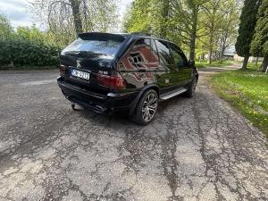 Melns BMW X5 2002 Alūksne, ar dzinēja tilpumu 4.60 L un nobraukumu 246 tūkst. km par 8000 €, foto 6 vietnē AUTOMOTO.COM.LV