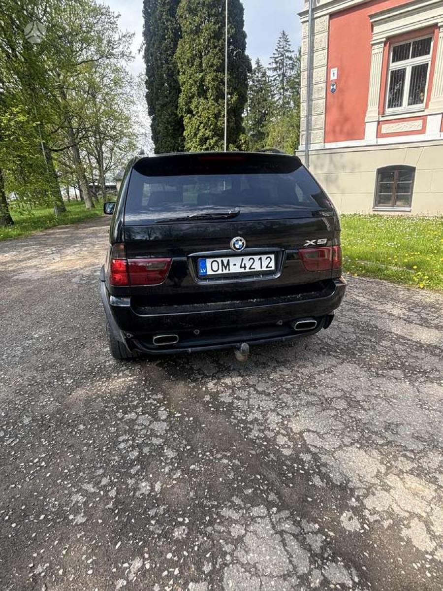 Melns BMW X5 2002 Alūksne, ar dzinēja tilpumu 4.60 L un nobraukumu 246 tūkst. km par 8000 €, foto 7 vietnē AUTOMOTO.COM.LV