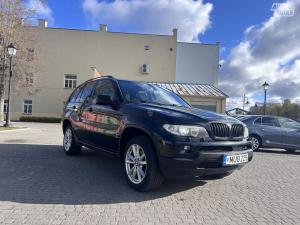 Melns BMW X5 2005 Viļņa, ar dzinēja tilpumu 3.00 L un nobraukumu 35 tūkst. km par 4800 €, foto 5 vietnē AUTOMOTO.COM.LV
