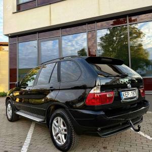 Black BMW X5 2005 in Kaisiadorys, with an engine capacity of 2.99 L and mileage of 370 thousand km for 4750 €, photo 5 on AUTOMOTO.COM.LV