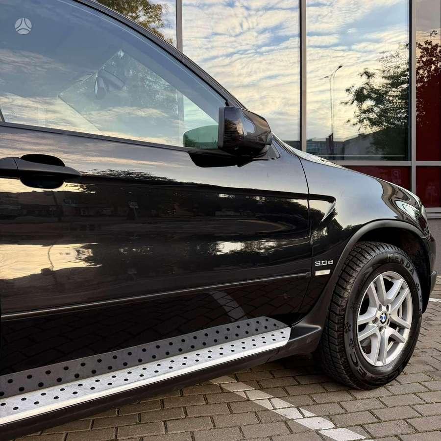 Black BMW X5 2005 in Kaisiadorys, with an engine capacity of 2.99 L and mileage of 370 thousand km for 4750 €, photo 21 on AUTOMOTO.COM.LV