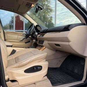 Black BMW X5 2005 in Kaisiadorys, with an engine capacity of 2.99 L and mileage of 370 thousand km for 4750 €, photo 26 on AUTOMOTO.COM.LV