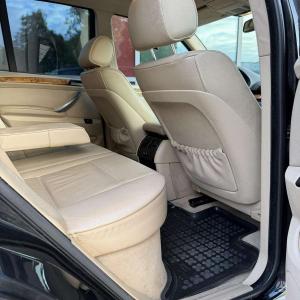 Black BMW X5 2005 in Kaisiadorys, with an engine capacity of 2.99 L and mileage of 370 thousand km for 4750 €, photo 30 on AUTOMOTO.COM.LV