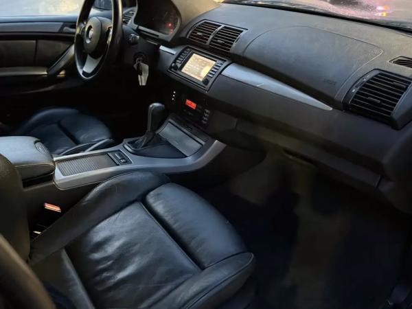 Melns BMW X5 2006 Rīga, ar dzinēja tilpumu 3.00 L un nobraukumu 237 tūkst. km par 3000 €, foto 8 vietnē AUTOMOTO.COM.LV