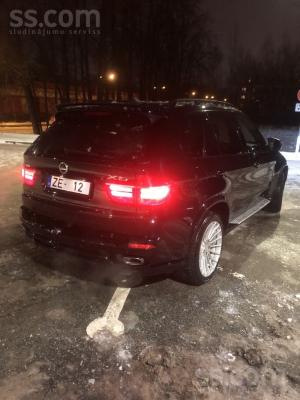 Black BMW X5 2007 in Riga, with an engine capacity of 4.80 L and mileage of 170 thousand km for 10000 €, photo 6 on AUTOMOTO.COM.LV