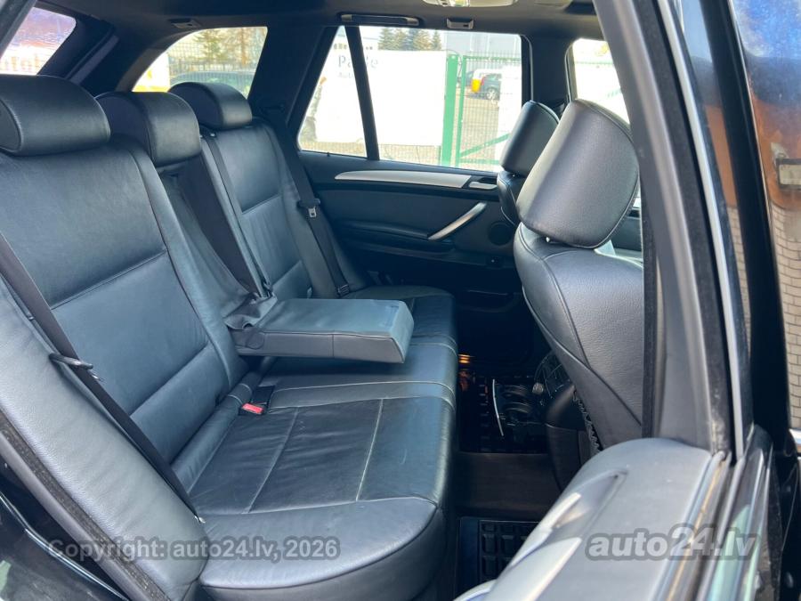 Melns BMW X5 2002 Paide, ar dzinēja tilpumu 3.00 L un nobraukumu 266 tūkst. km par 4799 €, foto 26 vietnē AUTOMOTO.COM.LV