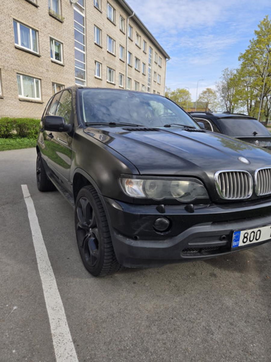 Melns BMW X5 2002 Sillamē, ar dzinēja tilpumu 3.00 L un nobraukumu 381 tūkst. km par 2600 €, foto 4 vietnē AUTOMOTO.COM.LV