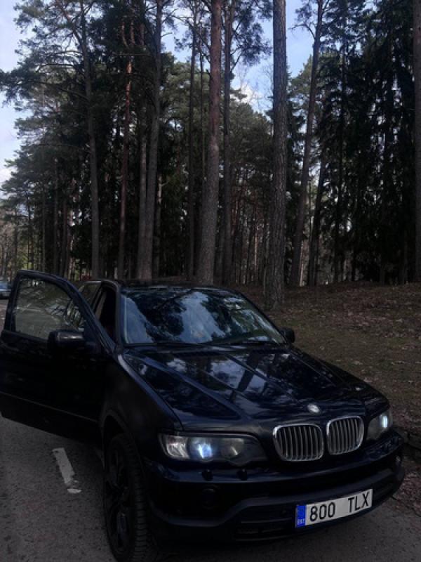 BMW X5 2002 SillamÄ vietnÄ Melns BMW X5 2002 SillamÄ, ar dzinÄja tilpumu 3.00 L un nobraukumu 381 tÅ«kst. km par 2600 ā¬, foto 5 vietnÄ AUTOMOTO.COM.LV
