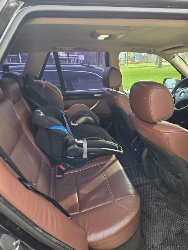 BMW X5 2002 SillamÄ vietnÄ Melns BMW X5 2002 SillamÄ, ar dzinÄja tilpumu 3.00 L un nobraukumu 381 tÅ«kst. km par 2600 ā¬, foto 11 vietnÄ AUTOMOTO.COM.LV