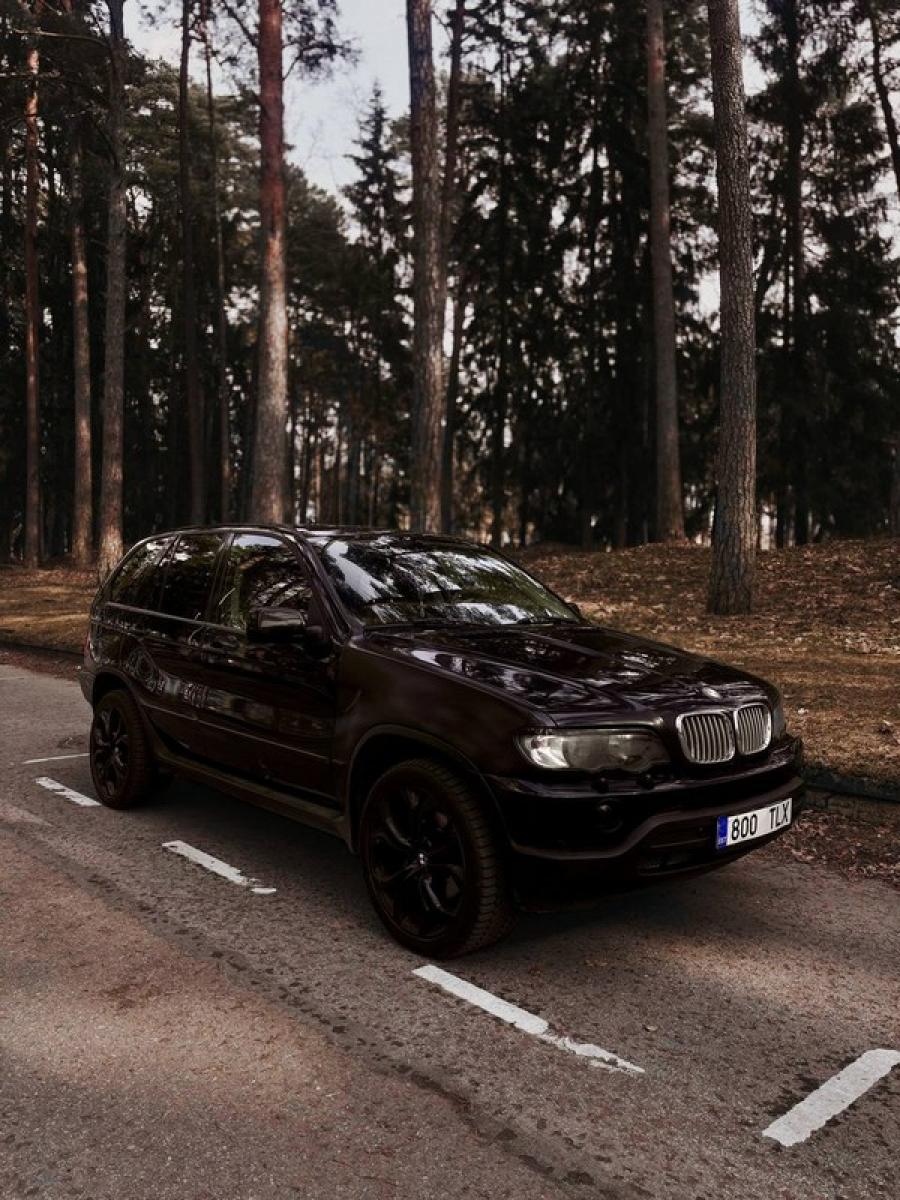 Melns BMW X5 2002 Sillamē, ar dzinēja tilpumu 3.00 L un nobraukumu 381 tūkst. km par 2600 €, foto 16 vietnē AUTOMOTO.COM.LV