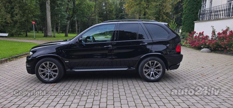Black BMW X5 2003 in Tallinn, with an engine capacity of 3.00 L and mileage of 294 thousand km for 10999 €, photo 6 on AUTOMOTO.COM.LV