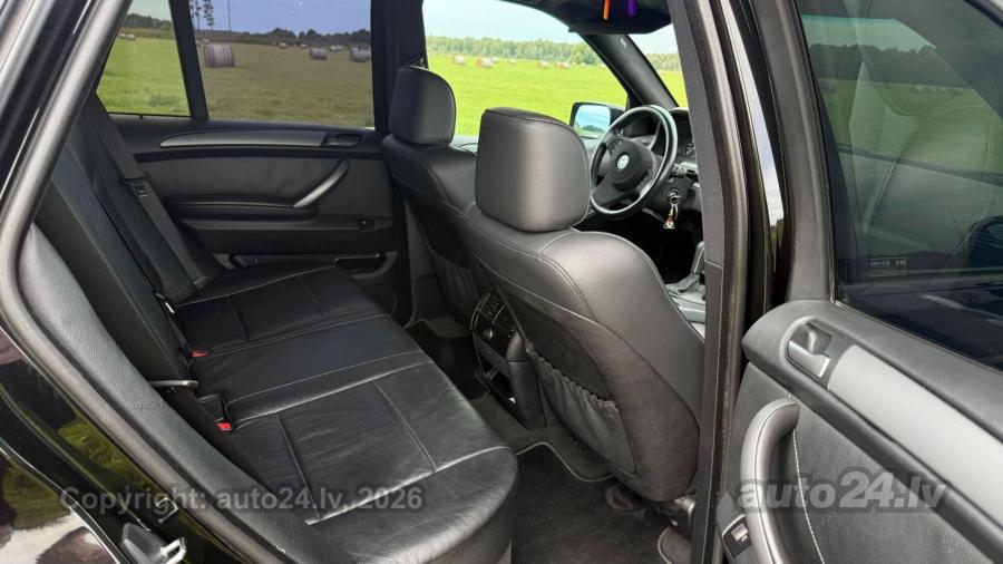 Black BMW X5 2003 in Tallinn, with an engine capacity of 3.00 L and mileage of 294 thousand km for 10999 €, photo 18 on AUTOMOTO.COM.LV