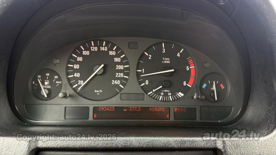 Black BMW X5 2003 in Tallinn, with an engine capacity of 3.00 L and mileage of 294 thousand km for 10999 €, photo 19 on AUTOMOTO.COM.LV