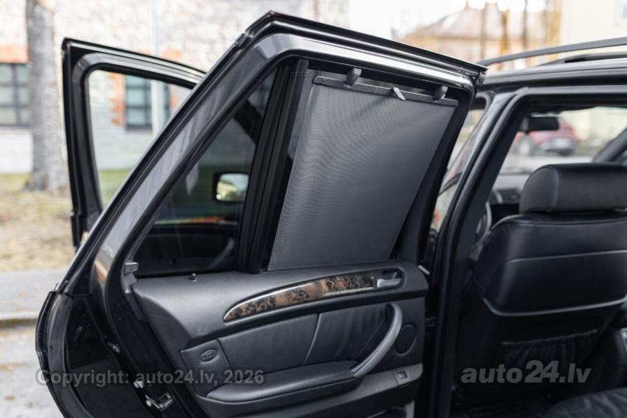 Black BMW X5 2004 in Tallinn, with an engine capacity of 4.40 L and mileage of 387 thousand km for 7499 €, photo 10 on AUTOMOTO.COM.LV