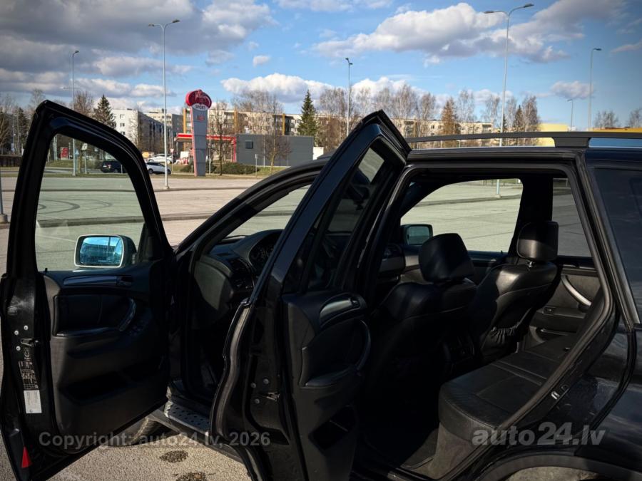 Black BMW X5 2004 in Tartu, with an engine capacity of 3.00 L and mileage of 0 thousand km for 4700 €, photo 10 on AUTOMOTO.COM.LV