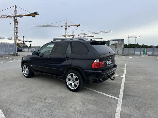Black BMW X5 2004 in Tallinn, with an engine capacity of 3.00 L and mileage of 0 thousand km for 3500 €, photo 3 on AUTOMOTO.COM.LV