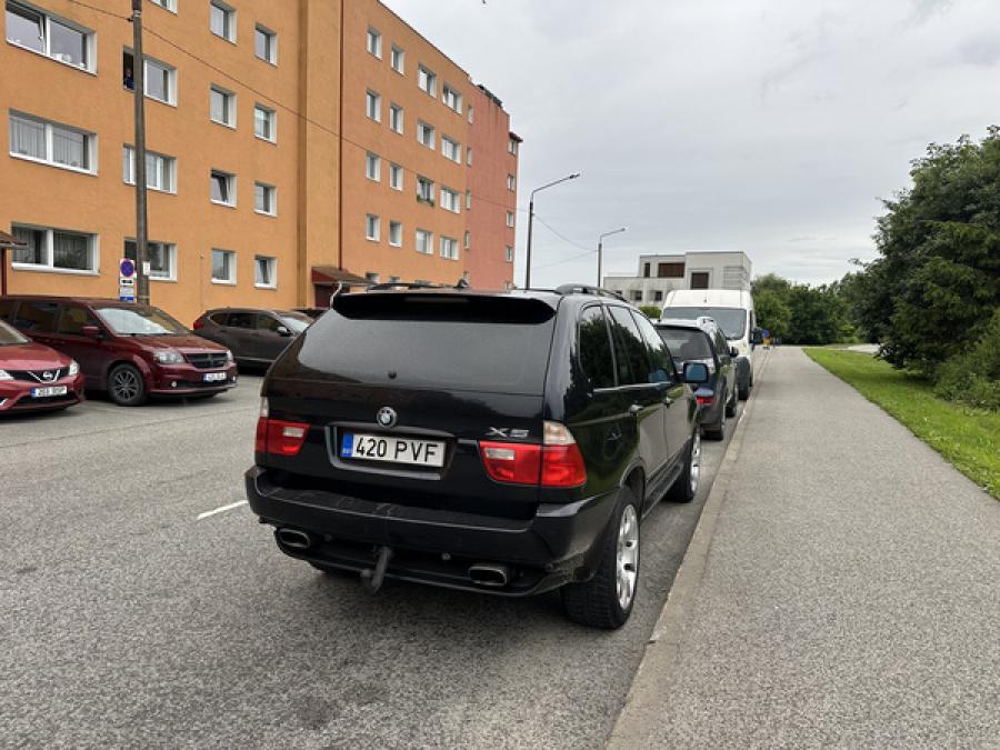 Черный БМВ Х5 2004 в Таллин, объемом двигателя 3.00 л и пробегом 0 тыс. км за 3350 €, фото 5 на AUTOMOTO.COM.LV