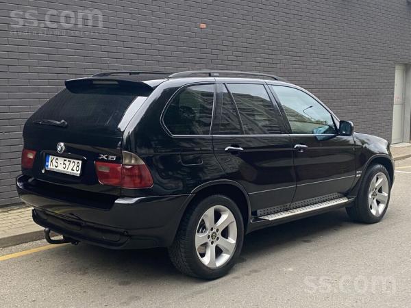 Black BMW X5 2004 in Riga, with an engine capacity of 3.00 L and mileage of 356 thousand km for 4990 €, photo 7 on AUTOMOTO.COM.LV