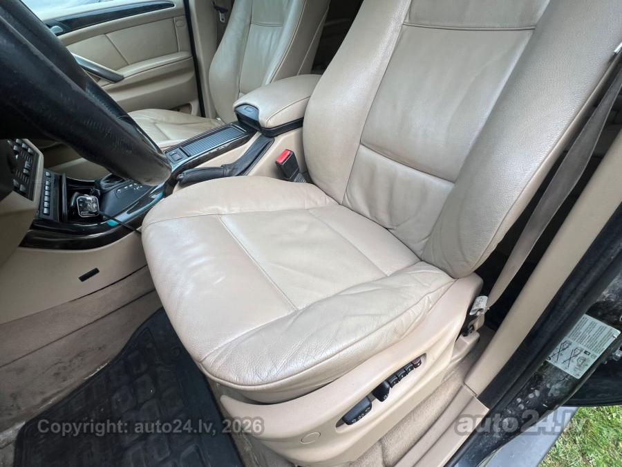 Black BMW X5 2006 in Polva, with an engine capacity of 3.00 L and mileage of 310 thousand km for 5200 €, photo 18 on AUTOMOTO.COM.LV