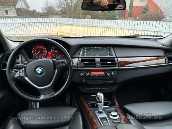 Black BMW X5 2007 in Tallinn, with an engine capacity of 3.00 L and mileage of 321 thousand km for 11490 €, photo 11 on AUTOMOTO.COM.LV