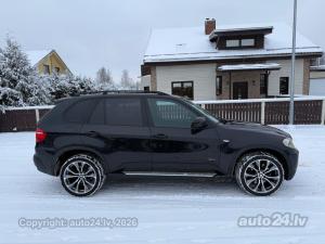Melns BMW X5 2007 Tartu, ar dzinēja tilpumu 3.00 L un nobraukumu 341 tūkst. km par 7400 €, foto 7 vietnē AUTOMOTO.COM.LV