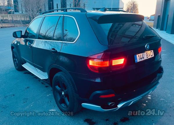 Melns BMW X5 2007 Rakvere, ar dzinēja tilpumu 3.00 L un nobraukumu 485 tūkst. km par 7000 €, foto 5 vietnē AUTOMOTO.COM.LV