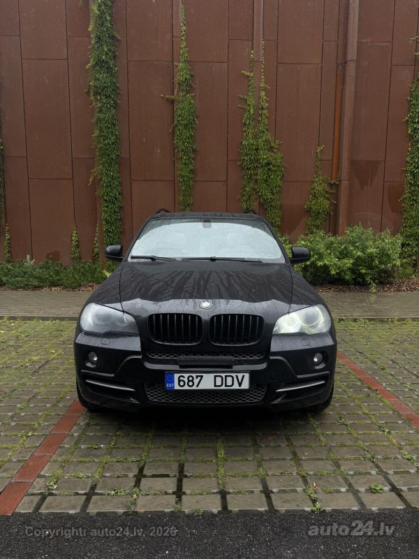 Melns BMW X5 2007 Tallina, ar dzinēja tilpumu 3.00 L un nobraukumu 330 tūkst. km par 6998 €, foto 1 vietnē AUTOMOTO.COM.LV