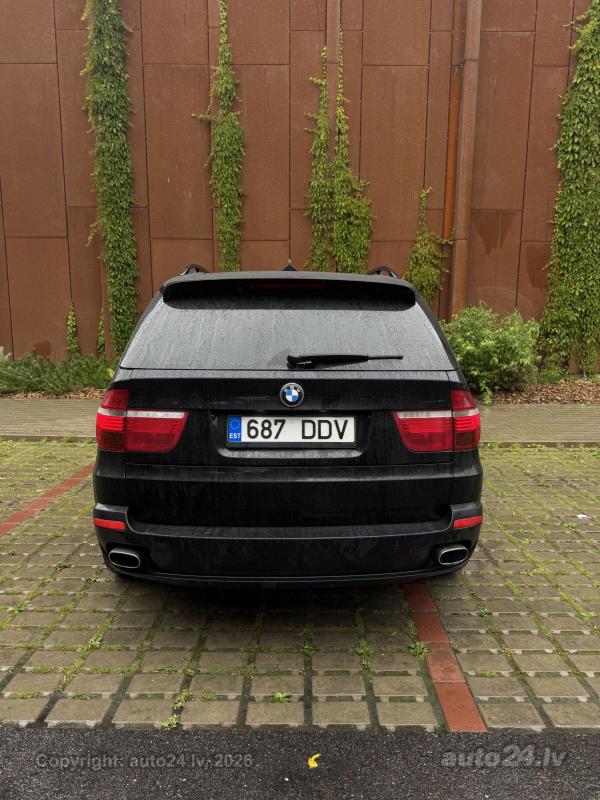 Melns BMW X5 2007 Tallina, ar dzinēja tilpumu 3.00 L un nobraukumu 330 tūkst. km par 6998 €, foto 5 vietnē AUTOMOTO.COM.LV