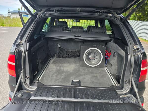 Melns BMW X5 2007 Tartu, ar dzinēja tilpumu 3.00 L un nobraukumu 314 tūkst. km par 8799 €, foto 9 vietnē AUTOMOTO.COM.LV