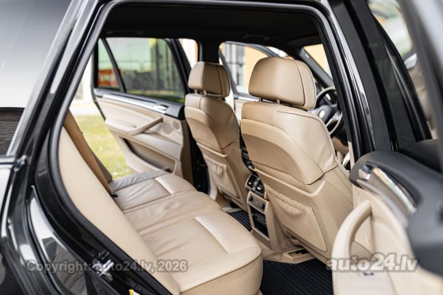 Black BMW X5 2008 in Tallinn, with an engine capacity of 3.00 L and mileage of 250 thousand km for 11998 €, photo 14 on AUTOMOTO.COM.LV