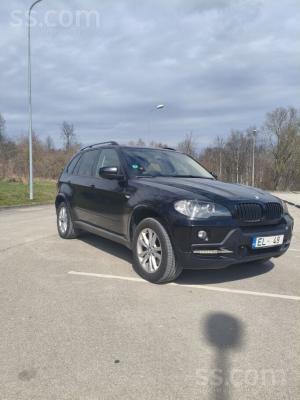 Melns BMW X5 2008 Dobele, ar dzinēja tilpumu 3.00 L un nobraukumu 315 tūkst. km par 9200 €, foto 3 vietnē AUTOMOTO.COM.LV