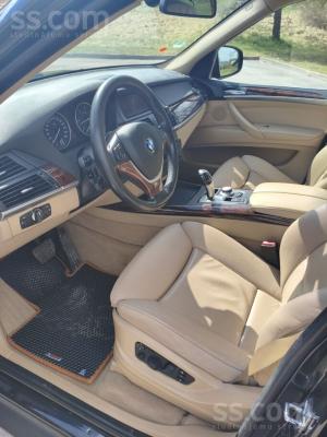 Melns BMW X5 2008 Dobele, ar dzinēja tilpumu 3.00 L un nobraukumu 315 tūkst. km par 9200 €, foto 9 vietnē AUTOMOTO.COM.LV