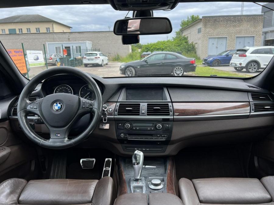 Melns BMW X5 2008 Narva, ar dzinēja tilpumu 3.00 L un nobraukumu 439 tūkst. km par 5499 €, foto 21 vietnē AUTOMOTO.COM.LV