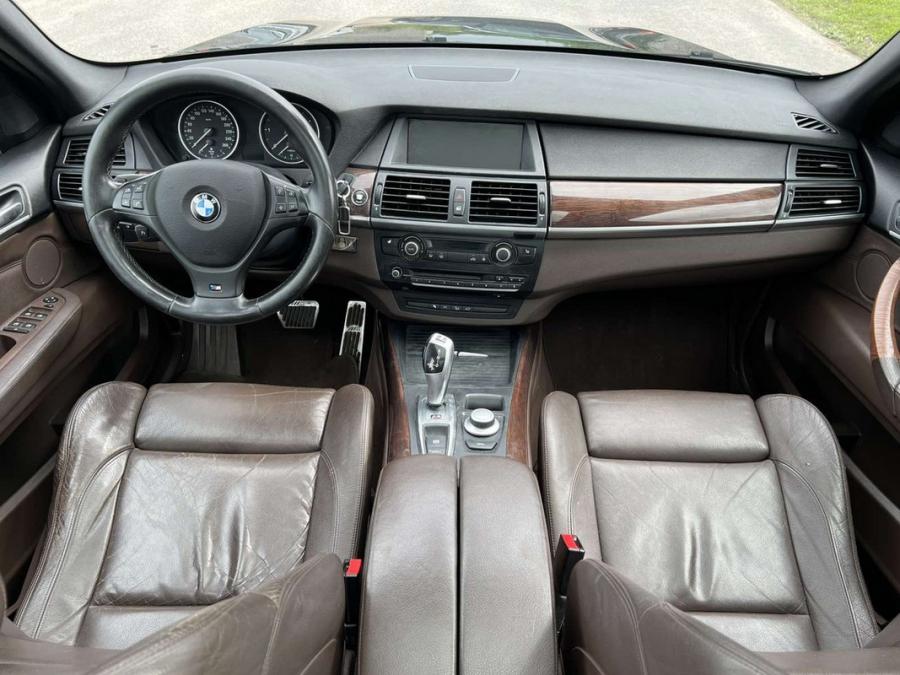 Melns BMW X5 2008 Narva, ar dzinēja tilpumu 3.00 L un nobraukumu 439 tūkst. km par 5499 €, foto 22 vietnē AUTOMOTO.COM.LV