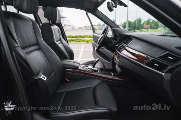 Black BMW X5 2008 in Tallinn, with an engine capacity of 3.00 L and mileage of 0 thousand km for 6699 €, photo 4 on AUTOMOTO.COM.LV