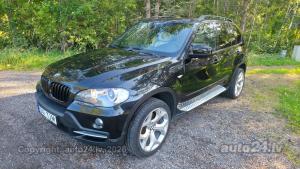 Melns BMW X5 2008 Tallina, ar dzinēja tilpumu 3.00 L un nobraukumu 388 tūkst. km par 8300 €, foto  vietnē AUTOMOTO.COM.LV