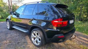 Melns BMW X5 2008 Tallina, ar dzinēja tilpumu 3.00 L un nobraukumu 388 tūkst. km par 8300 €, foto 4 vietnē AUTOMOTO.COM.LV