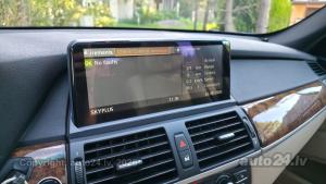 Melns BMW X5 2008 Tallina, ar dzinēja tilpumu 3.00 L un nobraukumu 388 tūkst. km par 8300 €, foto 16 vietnē AUTOMOTO.COM.LV
