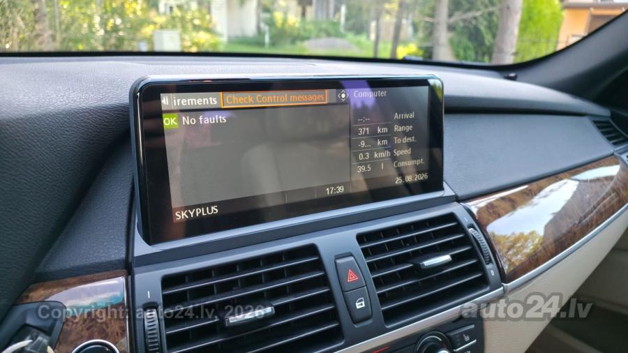 Melns BMW X5 2008 Tallina, ar dzinēja tilpumu 3.00 L un nobraukumu 388 tūkst. km par 8300 €, foto 16 vietnē AUTOMOTO.COM.LV