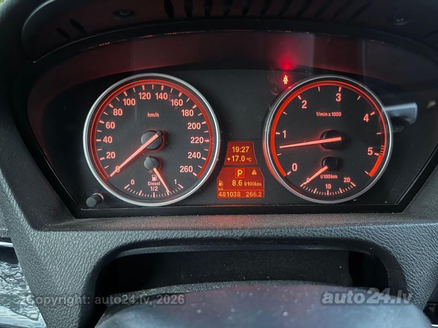 Melns BMW X5 2008 Tallina, ar dzinēja tilpumu 3.00 L un nobraukumu 480 tūkst. km par 8300 €, foto 12 vietnē AUTOMOTO.COM.LV