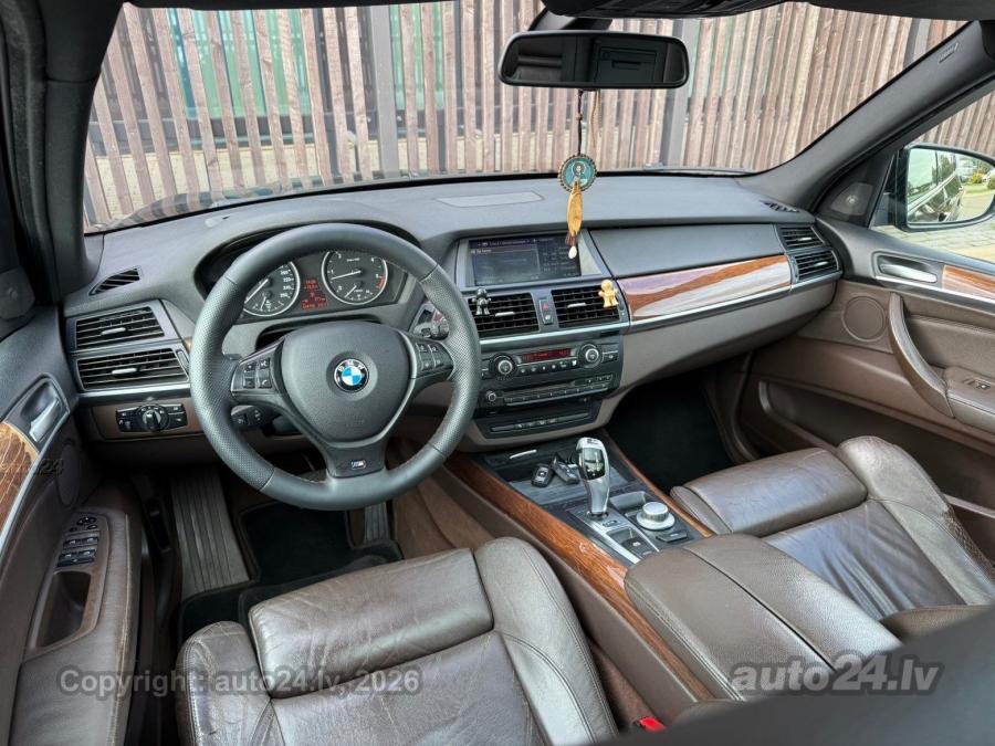 Melns BMW X5 2008 Tartu, ar dzinēja tilpumu 3.00 L un nobraukumu 404 tūkst. km par 7999 €, foto 8 vietnē AUTOMOTO.COM.LV