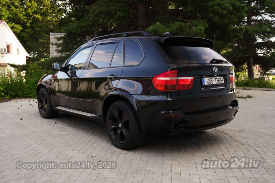 Black BMW X5 2009 in Tartu, with an engine capacity of 3.00 L and mileage of 465 thousand km for 6500 €, photo 5 on AUTOMOTO.COM.LV