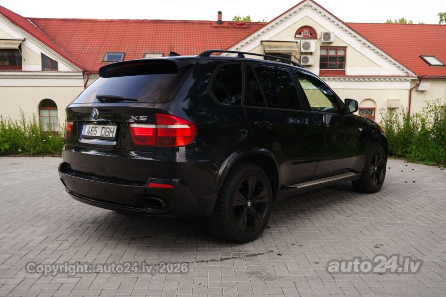 Black BMW X5 2009 in Tartu, with an engine capacity of 3.00 L and mileage of 465 thousand km for 6500 €, photo 7 on AUTOMOTO.COM.LV