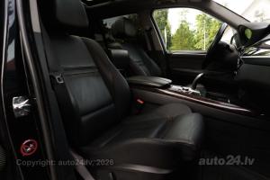 Black BMW X5 2009 in Tartu, with an engine capacity of 3.00 L and mileage of 465 thousand km for 6500 €, photo 12 on AUTOMOTO.COM.LV