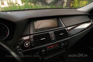 Black BMW X5 2009 in Tartu, with an engine capacity of 3.00 L and mileage of 465 thousand km for 6500 €, photo 13 on AUTOMOTO.COM.LV